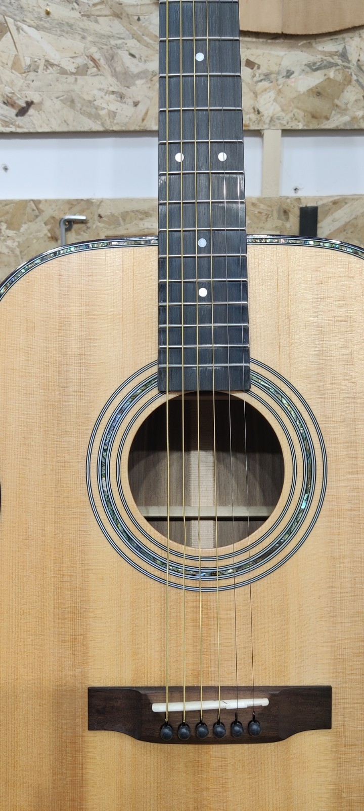 K567-41寸D桶云杉胡桃木本色亮光全单（厂新）